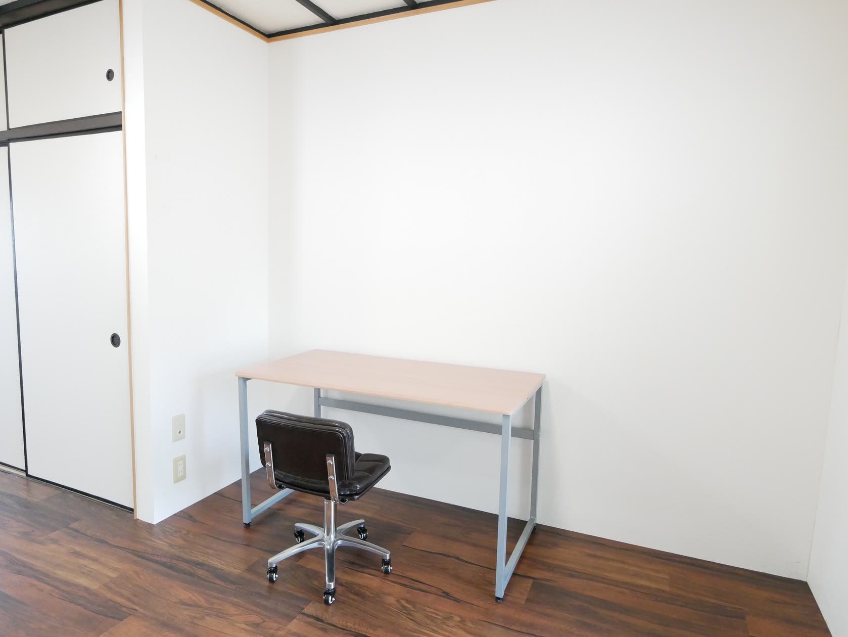 阪急京都線正雀駅徒歩5分 駅近１階 完全個室 wifi web会議・面接 家庭教師 サロン ボドゲ・マダミス 販売  撮影の写真8