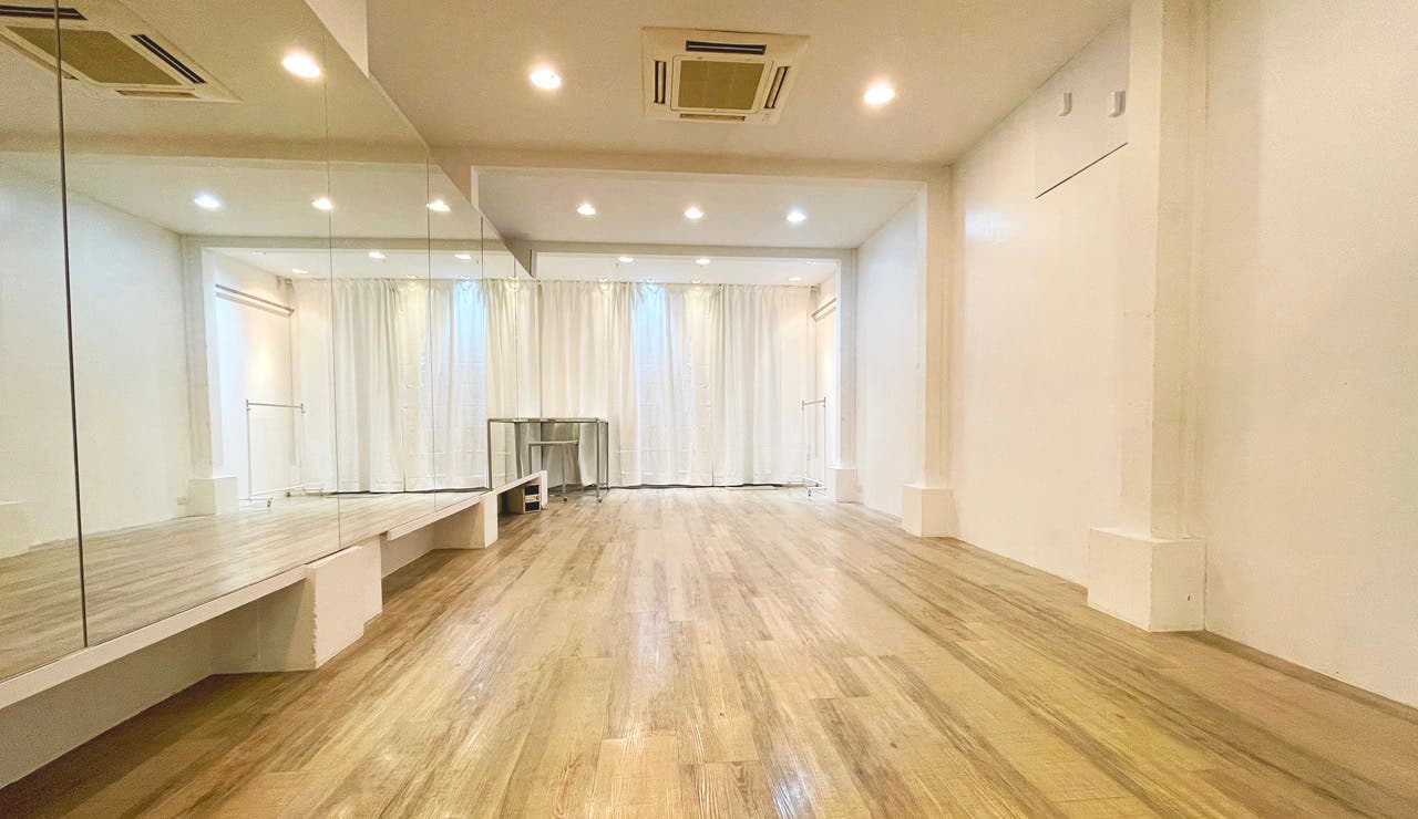 福島区野田新橋筋商店街の中☆福島区の多目的レンタルスペースの写真6