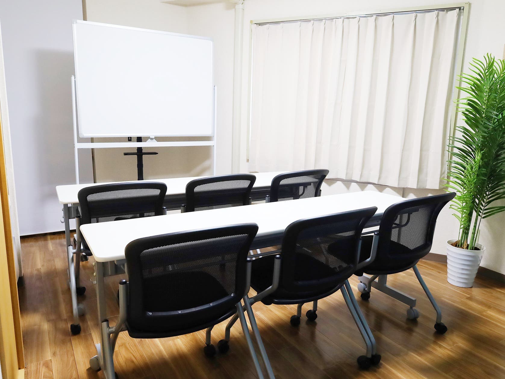 新橋駅徒歩28秒🚶‍♂️新年割引中💡多目的（会議💻懇親会🍷撮影📸ボドゲ🎲等）🌈all1000円／時間未満✨の写真5