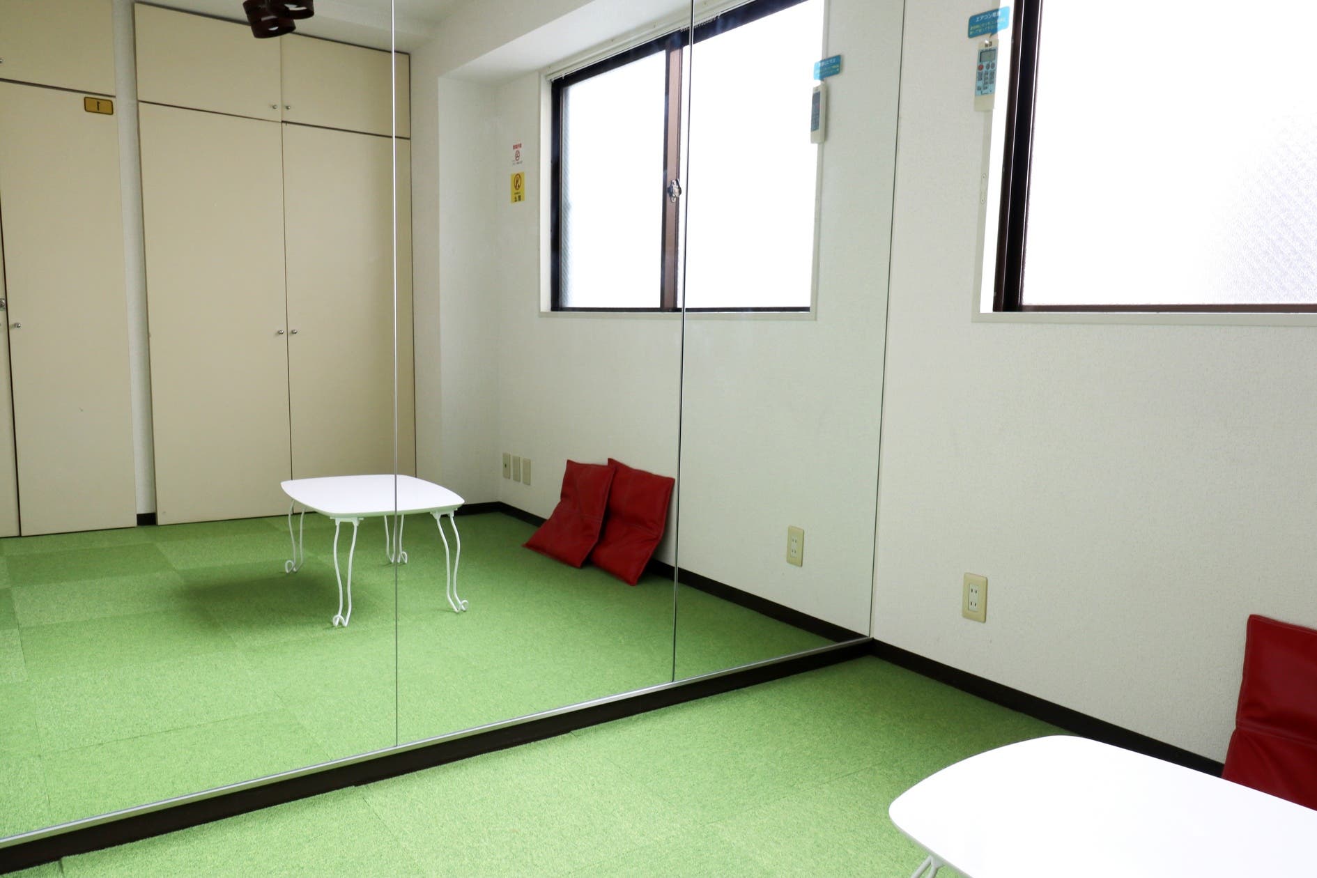 【下北沢駅徒歩2分！】収録スタジオや会議室、ちょっとした女子会やママ会としてもＯＫ♪撮影収録利用多数！下北ざわ防音部屋。の写真7