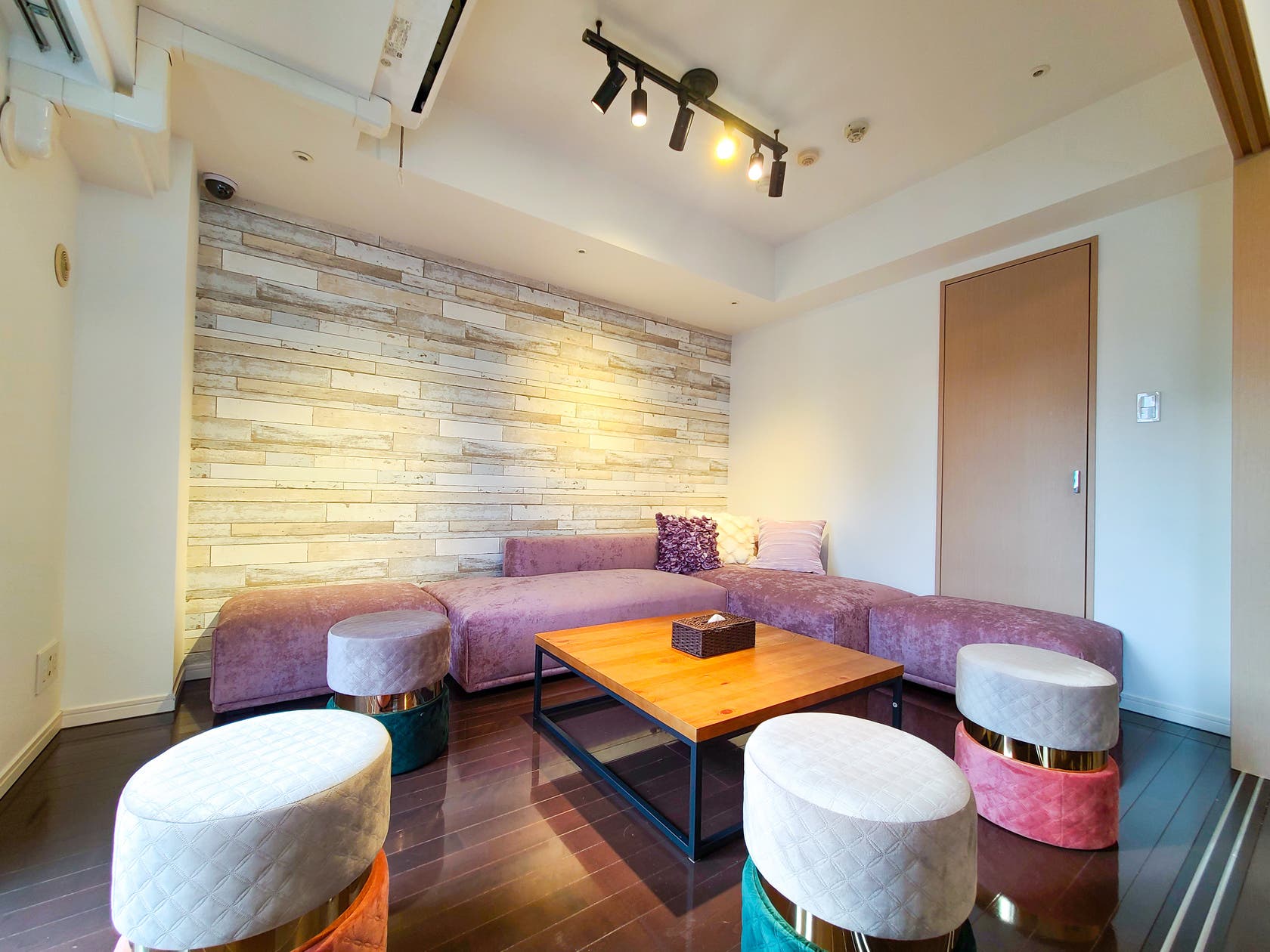 【R07.07～リニューアル】Francfranc|ホームシアター|最大20名｜角部屋｜produced by PECOTTの写真3