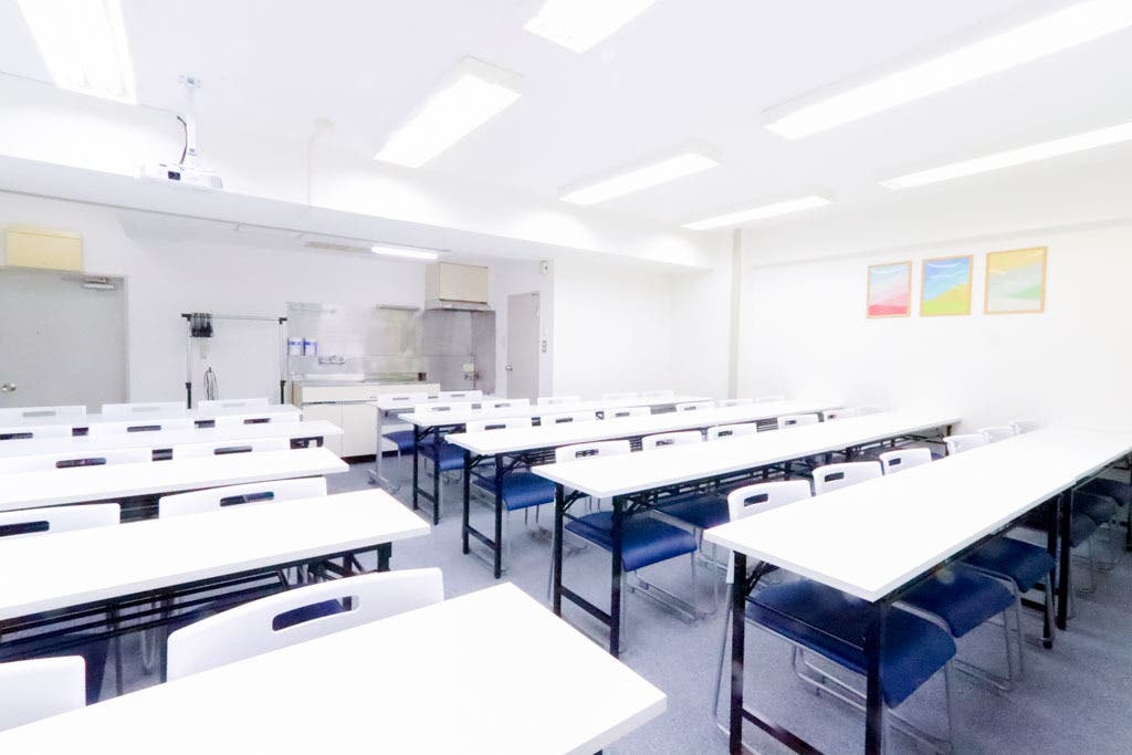 【原宿駅 竹下口徒歩23秒！40名】竹下通り入り口マクドナルド上！プロジェクタ―・WiFi無料！ふれあい貸し会議室 原宿No61の写真5