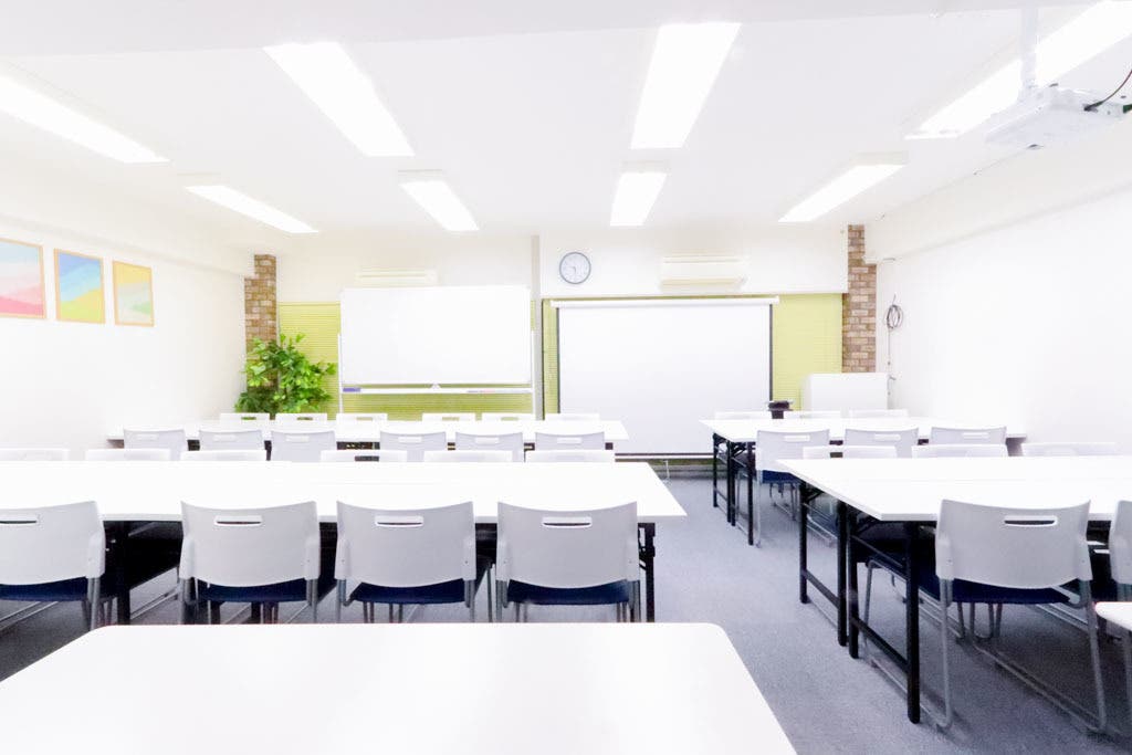 【原宿駅 竹下口徒歩23秒！40名】竹下通り入り口マクドナルド上！プロジェクタ―・WiFi無料！ふれあい貸し会議室 原宿No61の写真6