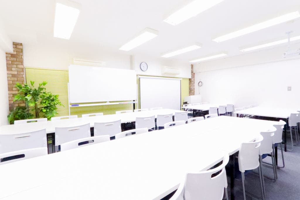 【原宿駅 竹下口徒歩23秒！40名】竹下通り入り口マクドナルド上！プロジェクタ―・WiFi無料！ふれあい貸し会議室 原宿No61の写真8