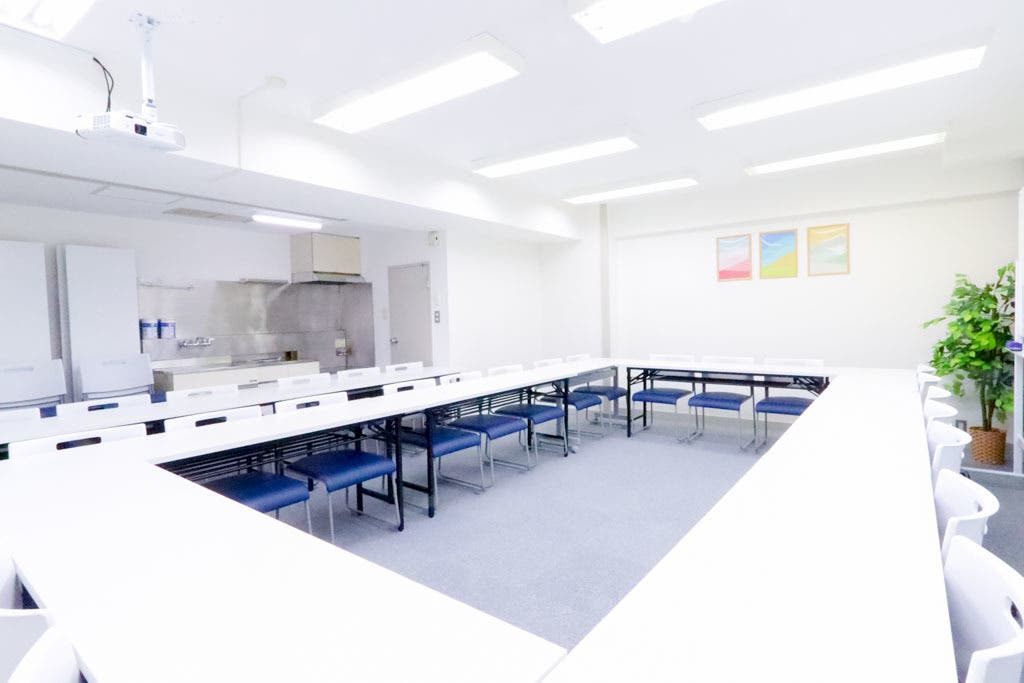 【原宿駅 竹下口徒歩23秒！40名】竹下通り入り口マクドナルド上！プロジェクタ―・WiFi無料！ふれあい貸し会議室 原宿No61の写真13