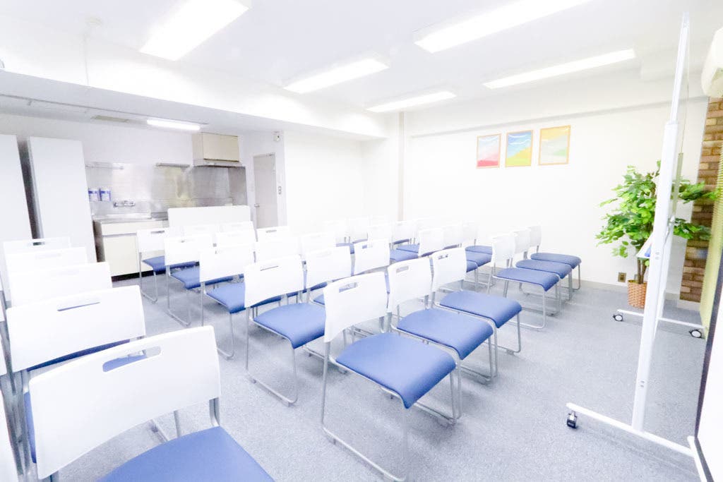 【原宿駅 竹下口徒歩23秒！40名】竹下通り入り口マクドナルド上！プロジェクタ―・WiFi無料！ふれあい貸し会議室 原宿No61の写真18