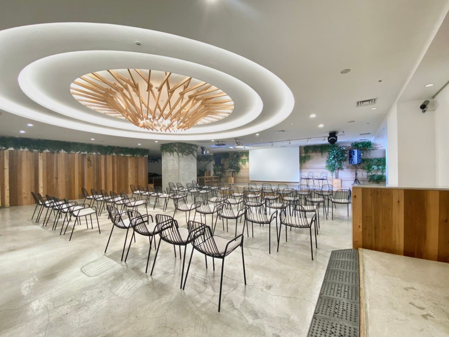 グレパ新宿西口【 西新宿駅 2分 】パーティ イベント 撮影OK !クローク 室内ベンチ 有 ♥ 飲食 OK♦ 設備 使い放題★の写真7