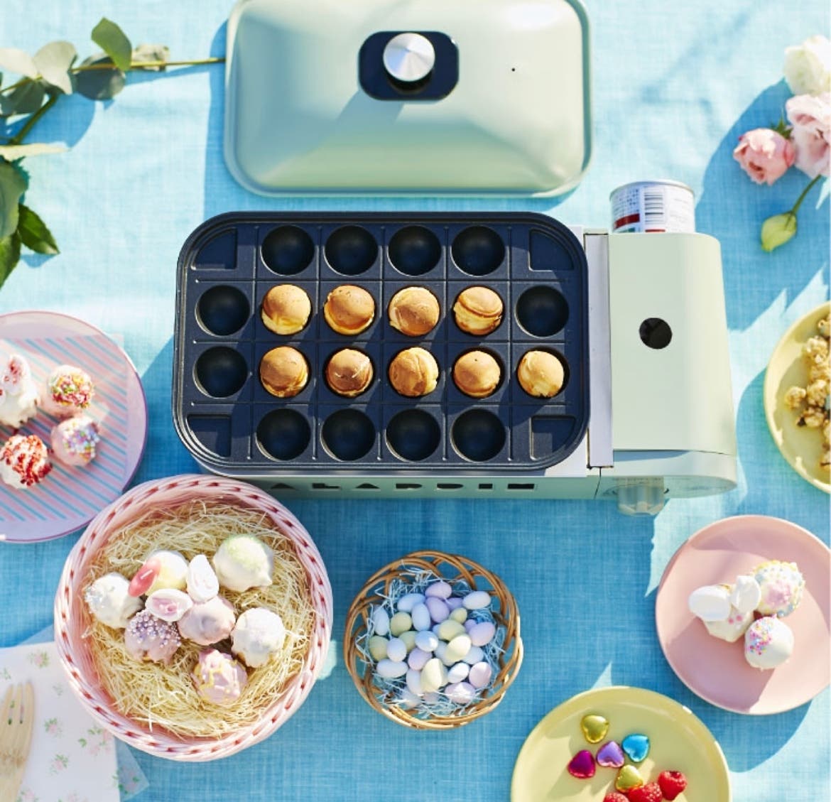 👨‍🍳お料理3点セット (カセットコンロ+すぐ焼ける♪Aladdinたこ焼き器&ホットプレート+ポータブルIH＋たこ焼き器２号)の画像1