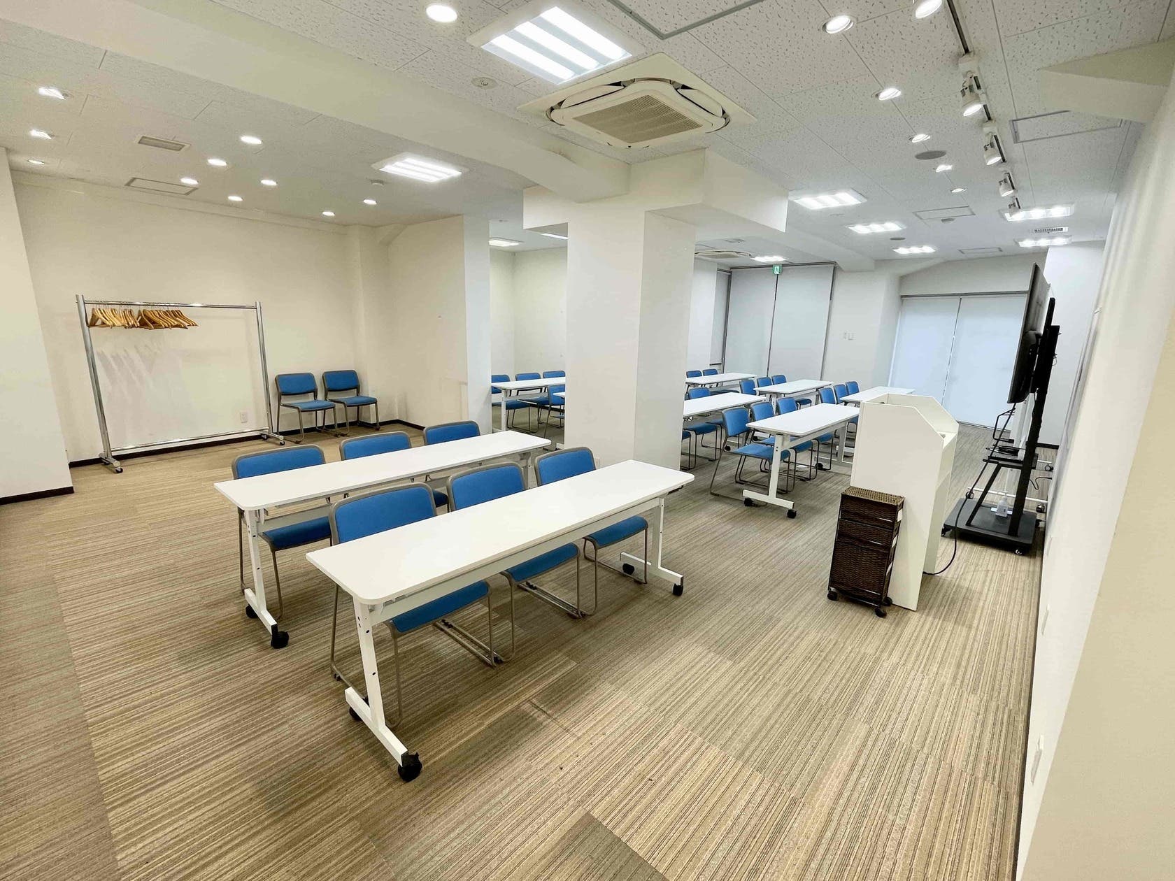 会議室【代々木駅1分】31名着席の会議室！備品全て無料！の写真7