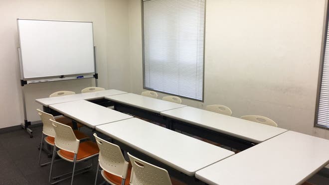 【川崎駅3分】マンションの一室ではない有人管理の会議室。ゆったり設計。コーヒー紅茶無料。トイレ男女別。【Room1】の写真1