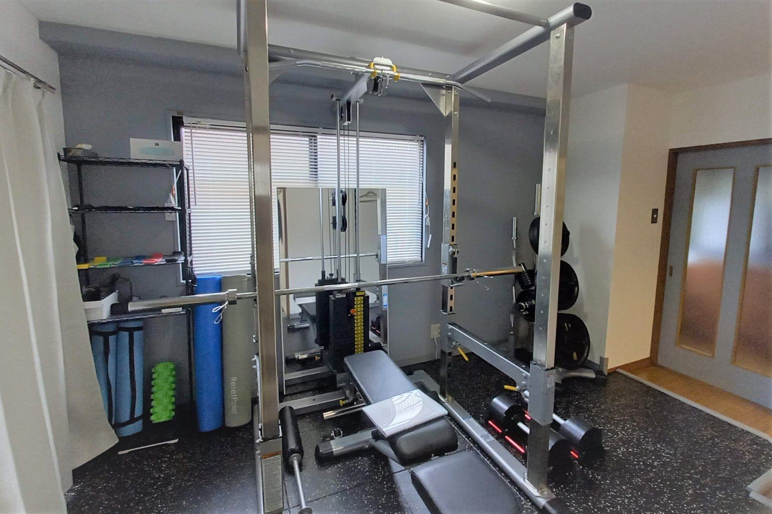 北千住駅徒歩6分/本格ジムとゆったりサロンを堪能できるプライベート空間/気兼ねなく使える隠れ家スポットの写真4