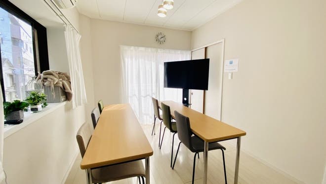 オープン記念1時間@900円! 高速光wi-fi 【学芸大学徒歩3分】★コルコバード 50V型TV ホワイトボードの写真3