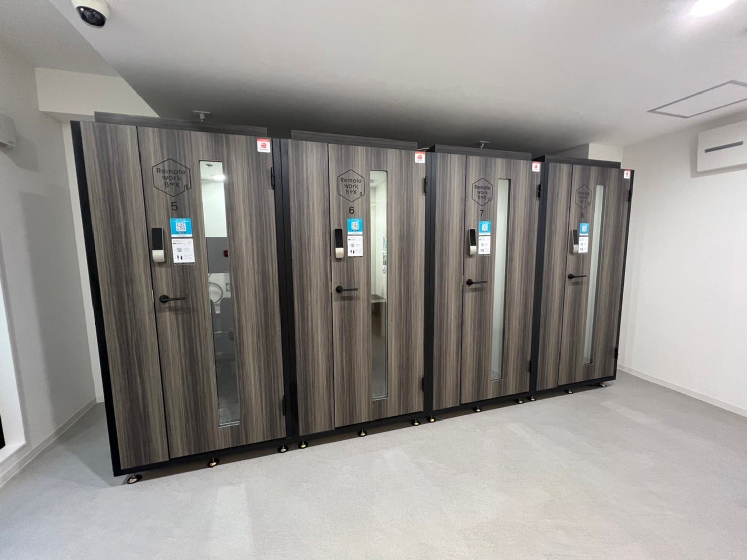＜RemoteworkBOX 西新宿Aビル店【No.6】＞完全個室⭐️Wi-Fi無料！/ 2時間以上の利用でお得！の写真1