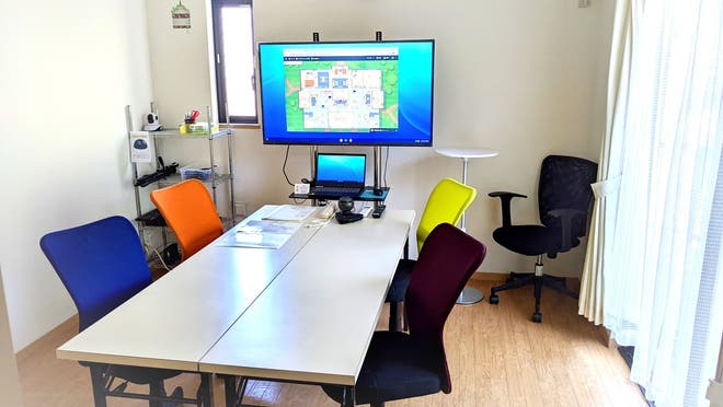 リアル&バーチャル対応 1時間単位の貸し切りでご利用いただける無人のオフィスルーム・貸し会議室です。の写真1