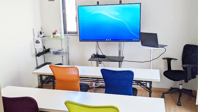 リアル&バーチャル対応 1時間単位の貸し切りでご利用いただける無人のオフィスルーム・貸し会議室です。の写真2