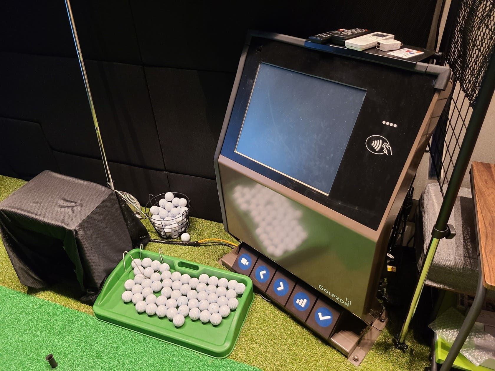 【渋谷駅🚶‍6分】ゴルフシュミレーターGDR✨スリクソン ZX７⛳無人インドアゴルフ cosorenの写真7