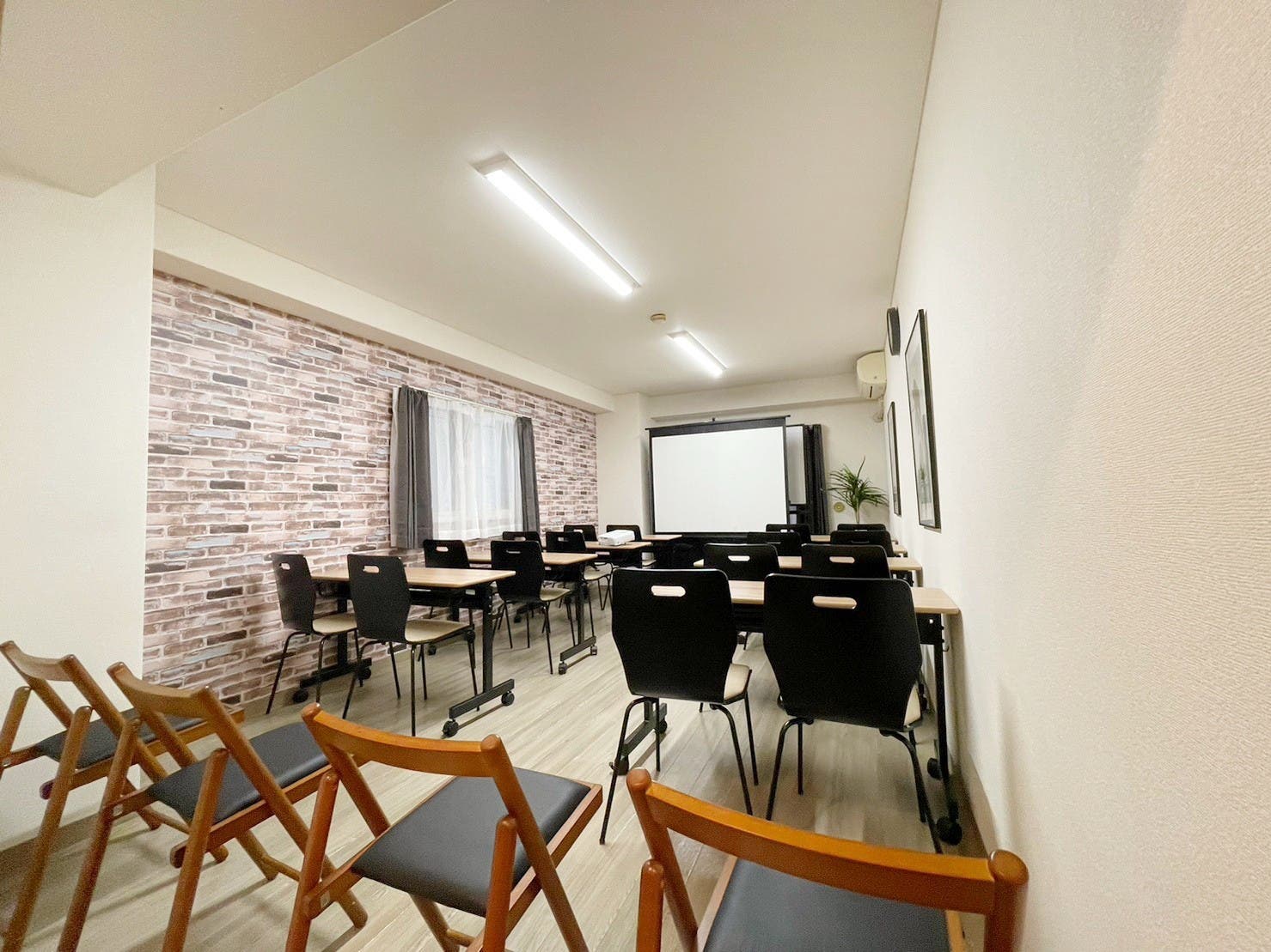 【FRIENDS XV】池袋駅西口から徒歩４分！会議、撮影、ボードゲーム、テレワーク、ヨガ、整体、などで利用可能！光回線の写真10