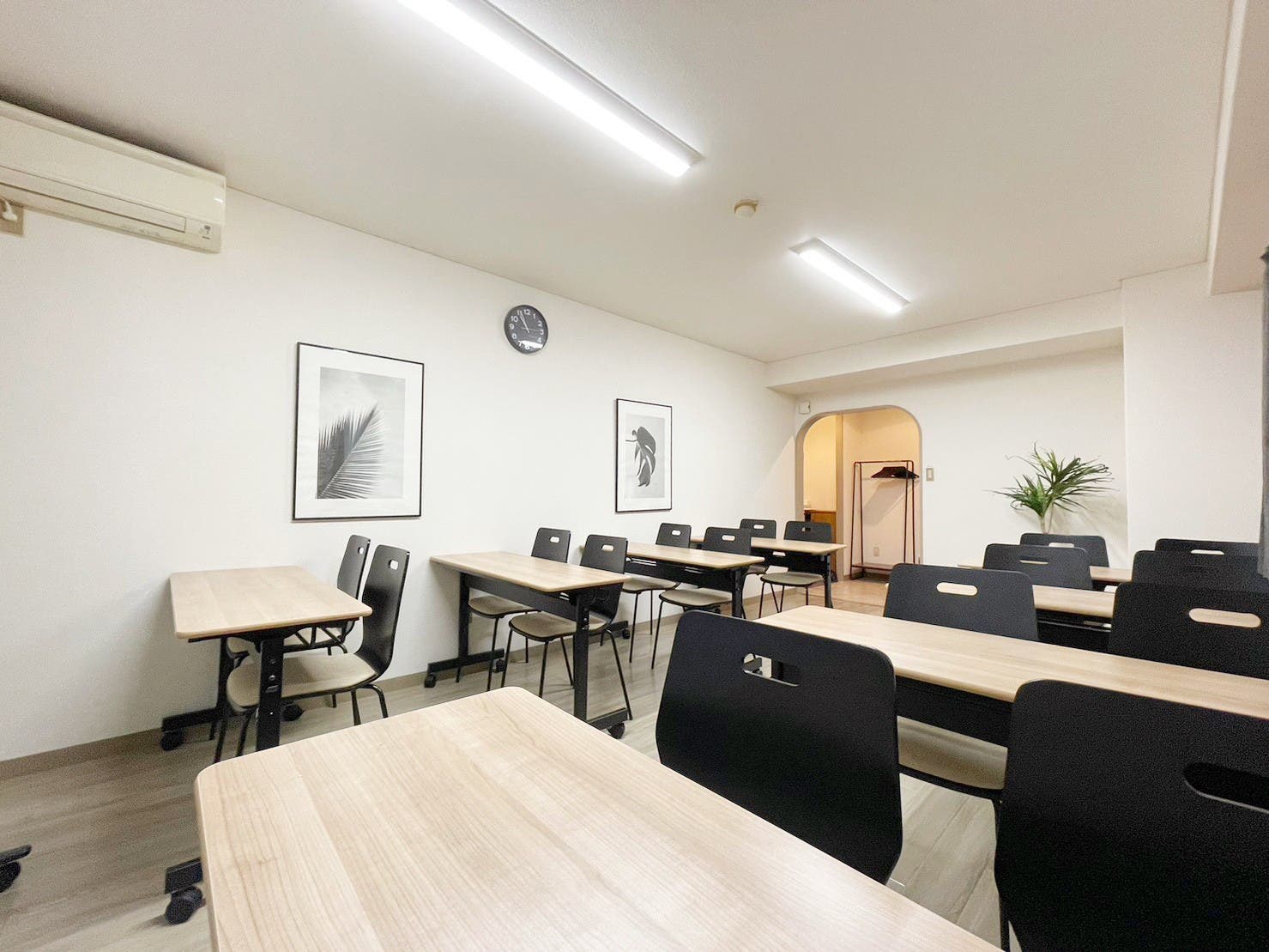 【FRIENDS XV】池袋駅西口から徒歩４分！会議、撮影、ボードゲーム、テレワーク、ヨガ、整体、などで利用可能！光回線の写真13