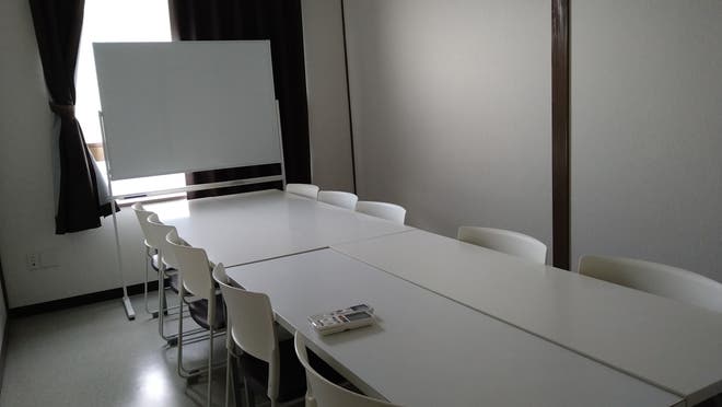 若松駅から徒歩5分、駐車場も完備の写真2