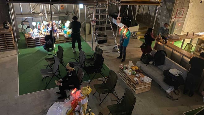 ★縦4m×横9mの巨大スクリーン完備150㎡のラウンジスペース★クリスマスイベント・忘年会・送別会・スポーツ観戦の写真7