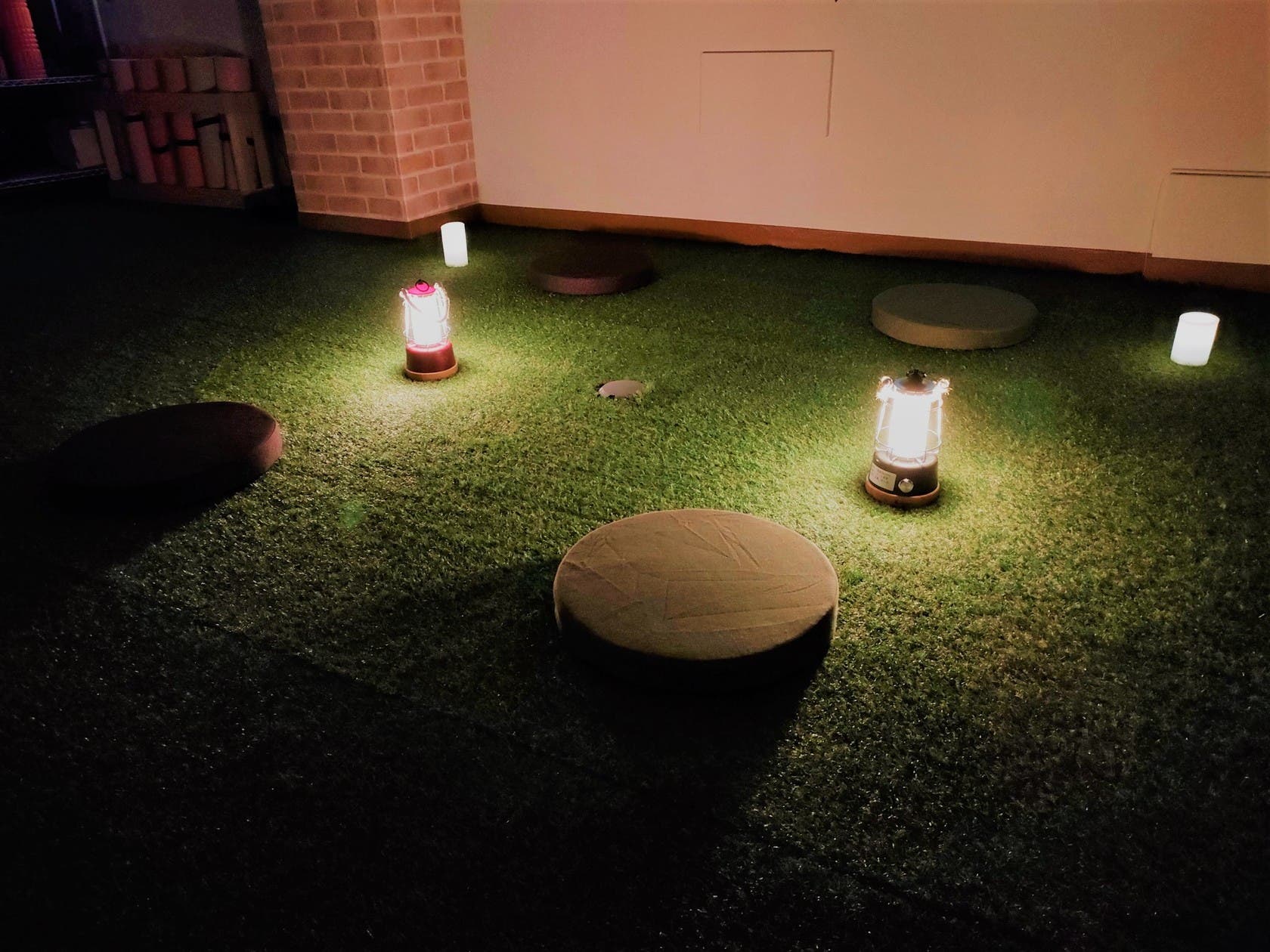 施術ベッド2台⁉️【市ヶ谷駅2分🔥】✨5名ダンスOK✨施術台あり✨備品充実✨高速光回線✨大型鏡✨【モエギ市ヶ谷】の写真11