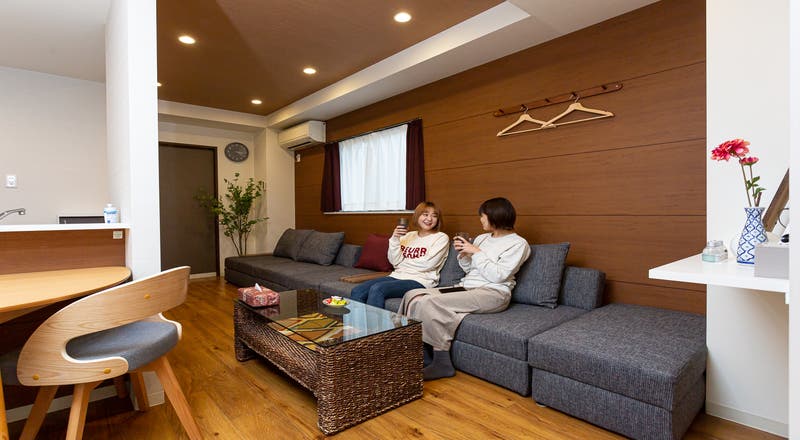 【掃除、ゴミ持ち帰り不要】近江町市場徒歩3分 キッチン付き貸切個室40㎡1LDKシアタールーム カップル、女子会【駐車場完備】の評価とレビュー | スペースマーケット