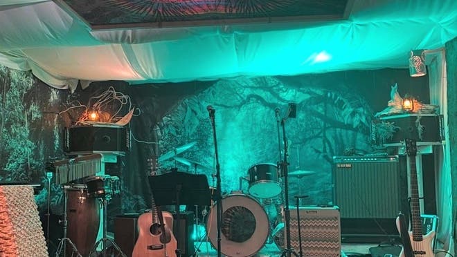 【今池駅徒歩4分】楽器演奏ができるステージ付のグランピング風スペース♪ミニライブ・練習スタジオ・パーティー・レンタルサロンの写真3