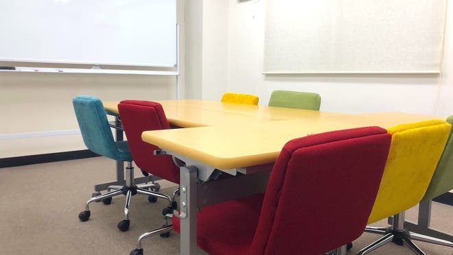 <神田ハコバナ>ホワイトボード/Wi-Fi📶モニター無料🖥物々交換用本棚あり📚会議/商談/打ち合わせ/自習/読書の写真5