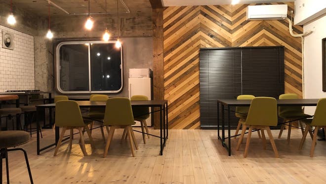 <浅草ハコバナ>浅草駅2分🚃25名収容!Wi-Fi📶物々交換用本棚あり📚会議/商談/パーティー/懇親会の写真1