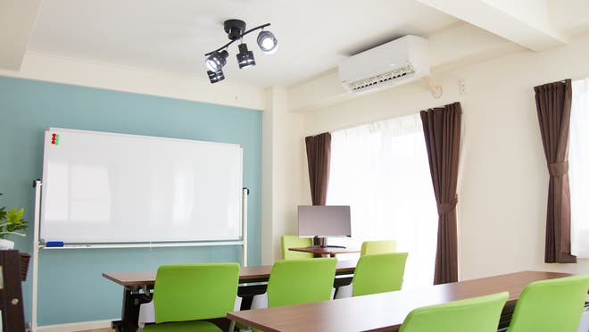 JR六甲道駅から徒歩5分のレンタルスペース ・貸会議室 Wifi、プロジェクター無料 会議・セミナー・Web会議等の写真2