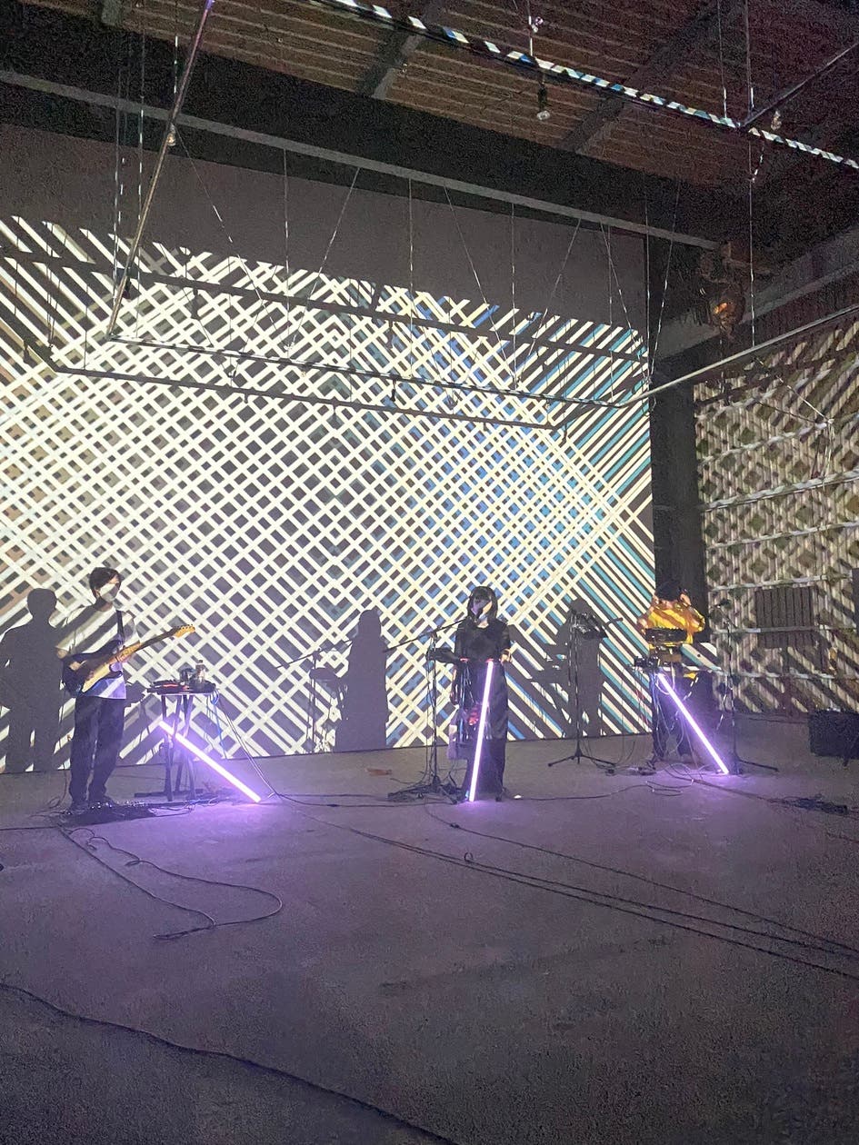 撮影、ミュージックビデオ、イベント、ダンス等にも対応出来る広いスペースの写真5