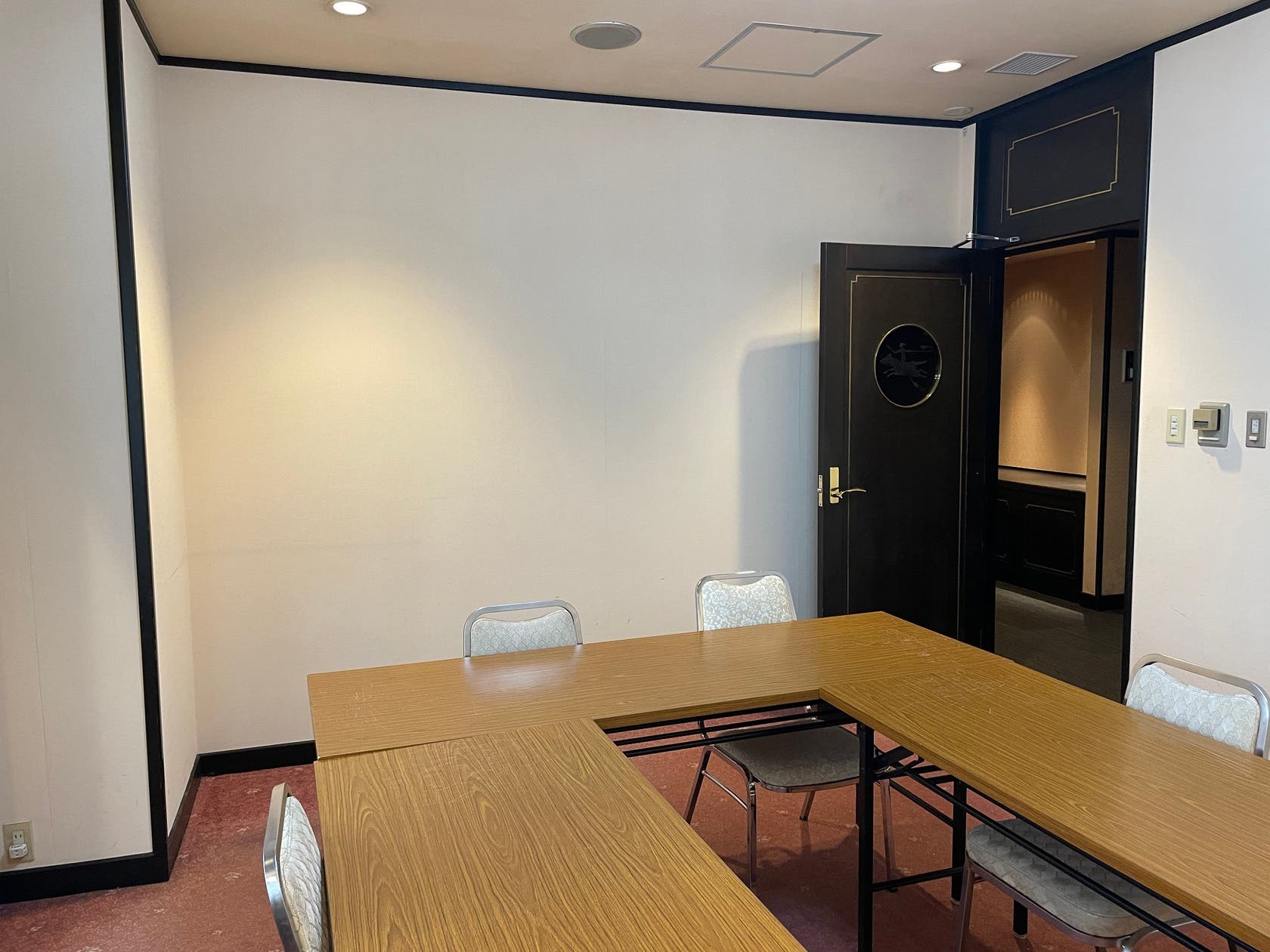 ☆レンタルオフィスいよてつ大街道202号室☆伊予鉄道 市内電車 大街道電停から徒歩1分！！の写真5