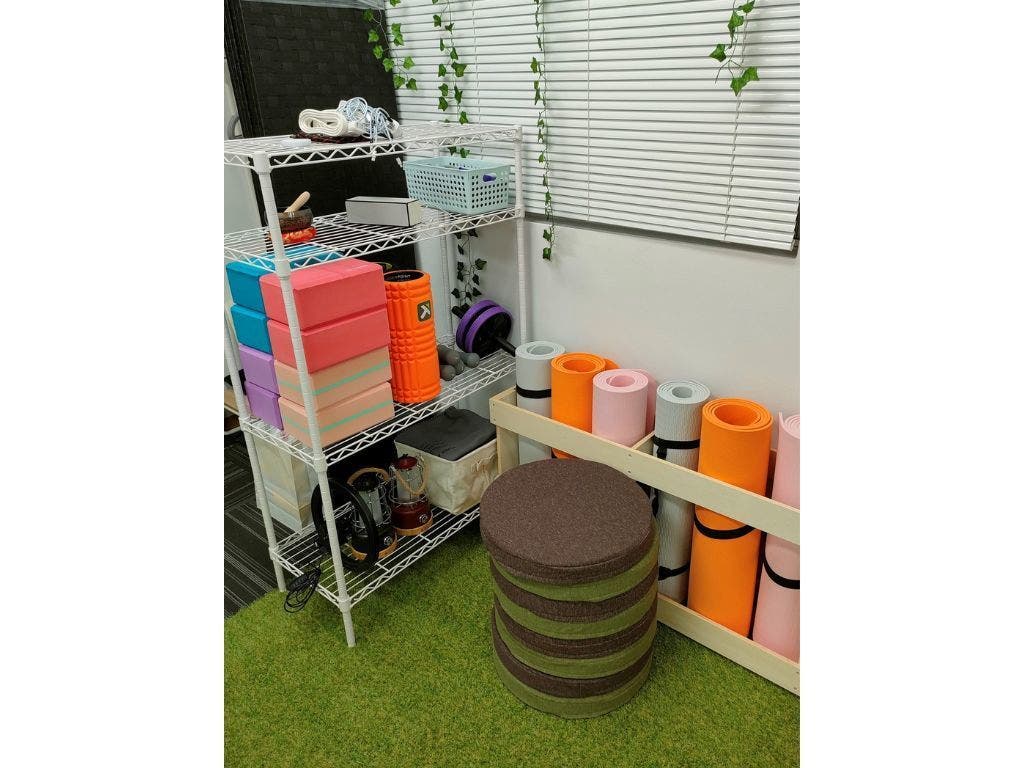 施術ベッド2台⁉️【市ヶ谷駅2分🔥】✨5名ダンスOK✨施術台あり✨備品充実✨高速光回線✨大型鏡✨【モエギ市ヶ谷】の写真15