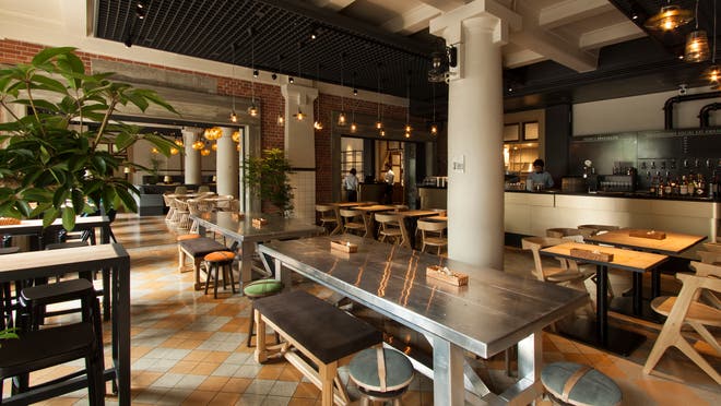 大阪市中央公会堂内のリノベーションレストラン/中之島駅から徒歩4分の写真2