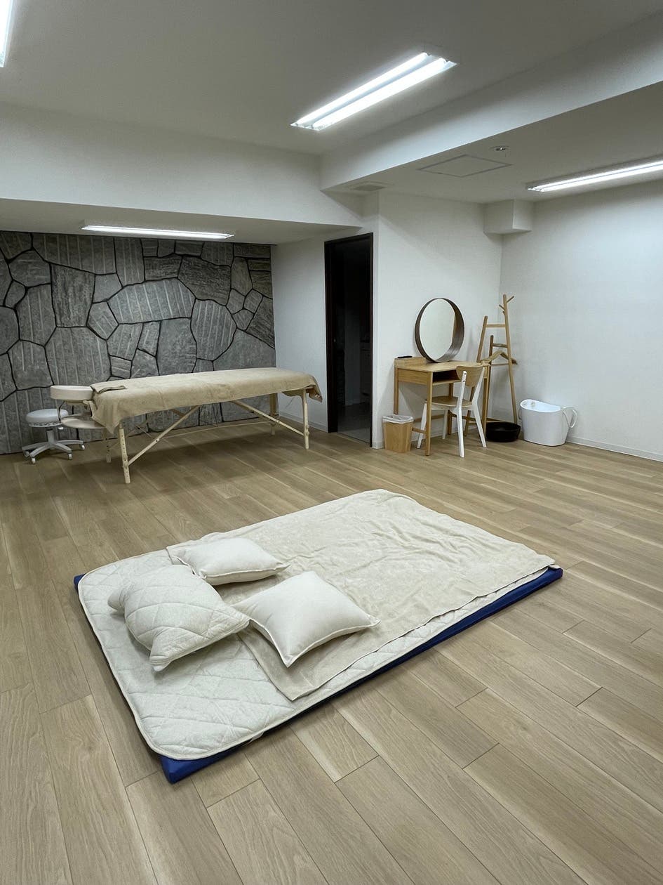 【品川駅徒歩４分】レンタルサロン5S 30平米のスペースと最高級の設備を完全貸し切り！の写真1