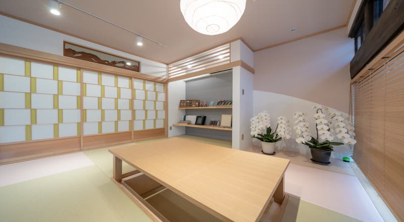 おしゃれな和室、借りませんか?和室専門店がプロデュースするモダン和室空間。1組貸切型で本格的な茶室も完備、写真撮影にもぴったり。