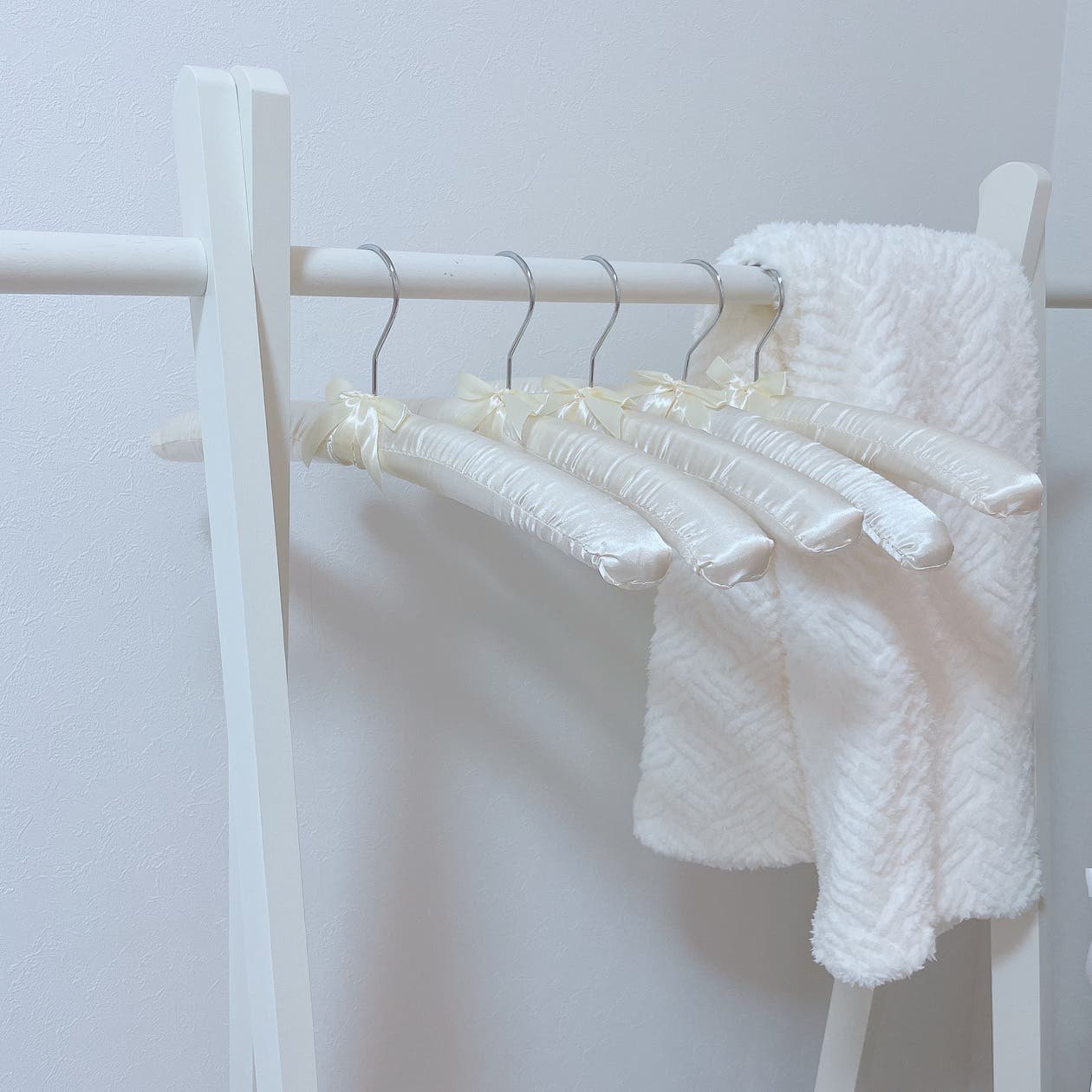 池袋から徒歩8分🎀　鑑賞会・推し会・女子会・本人不在の誕生日会・コスプレ撮影等　白ピンク系ルーム　ゴミ捨て可の写真11