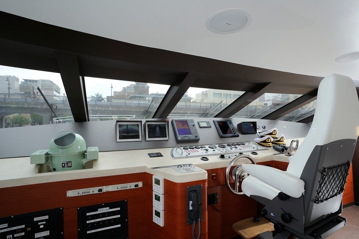 【横浜・都内】オセアンブルー/一隻を貸切！皆でパーティ！の写真6