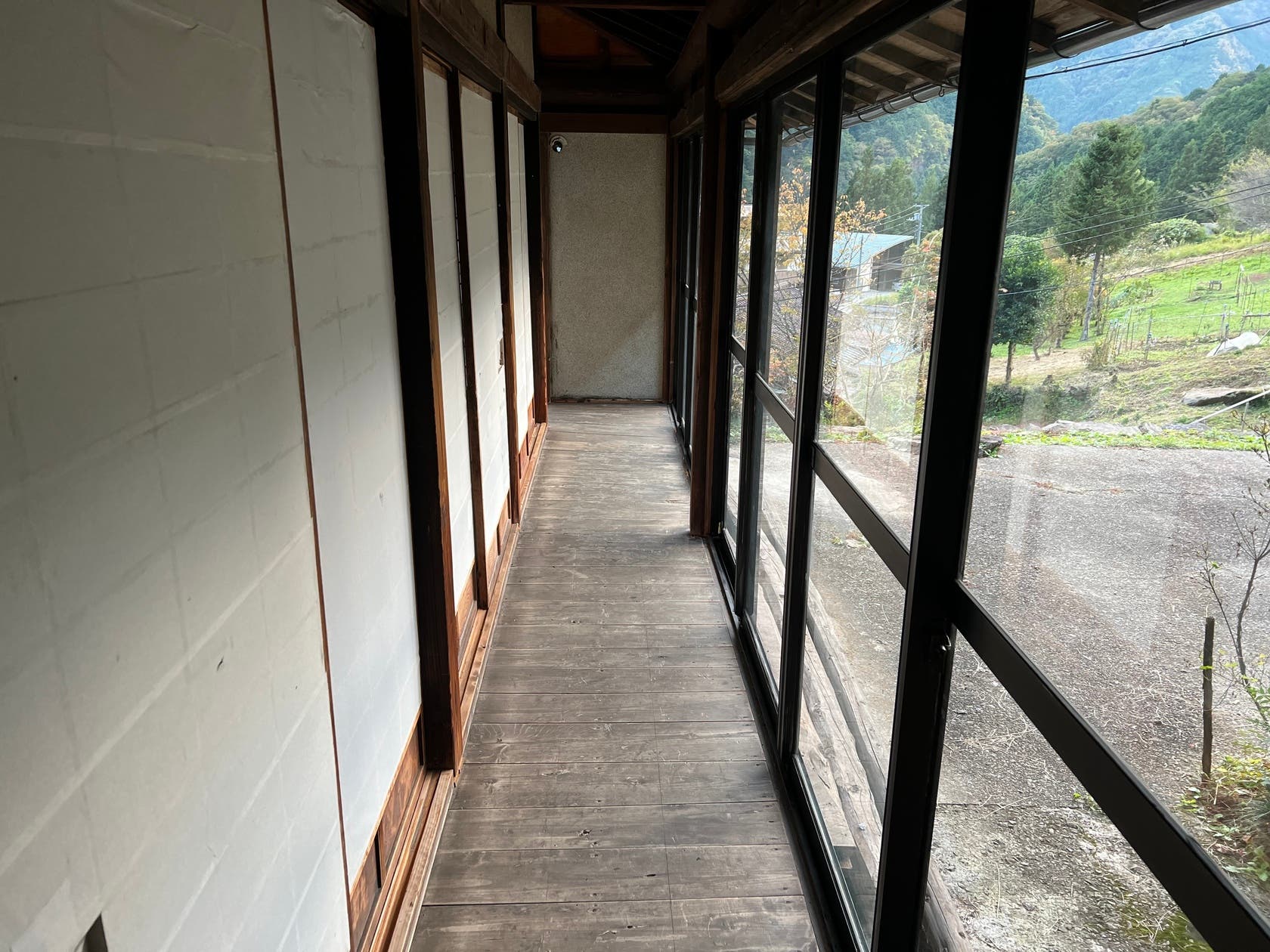 囲炉裏部屋　築140年古民家スタジオ　奥多摩町　庭付き　駐車場あり　テレビ　Youtube 　映画　CM　PVの写真11