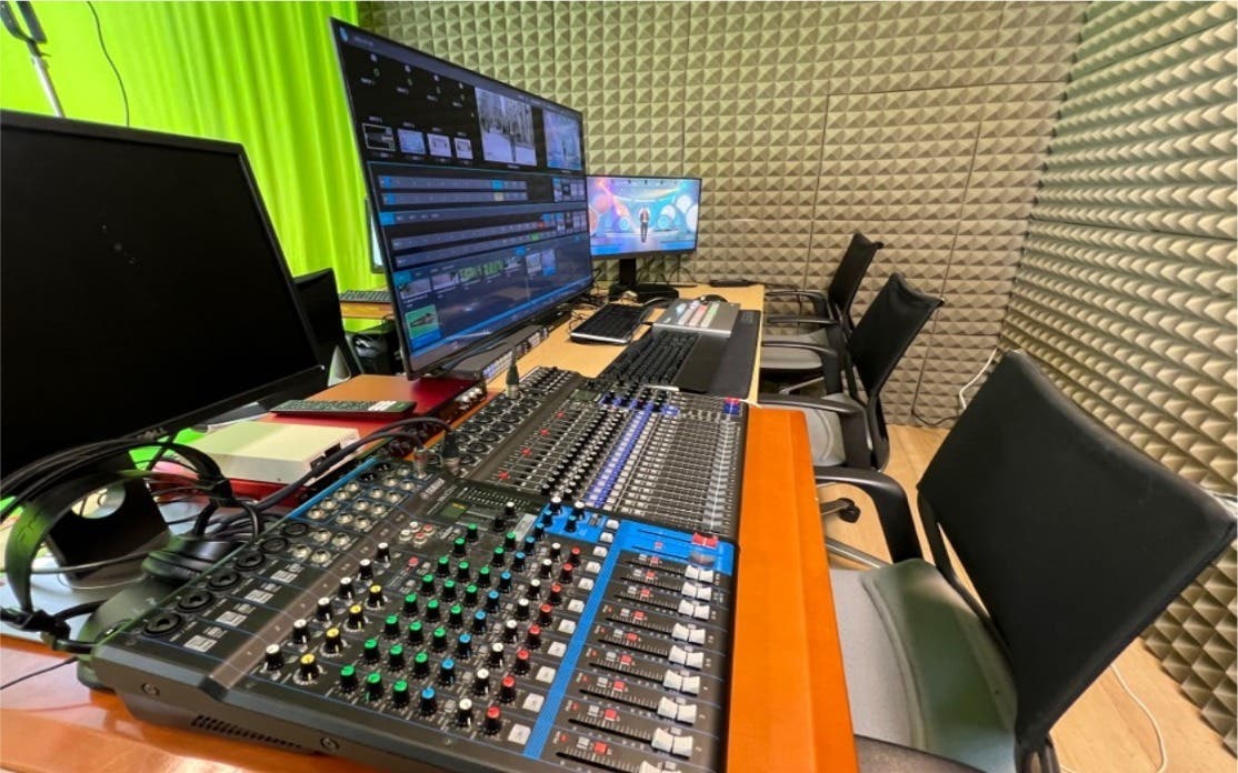 【五反田徒歩8分】全プランにスタッフ・機材費込み！様々なシーンで撮影可能な合成バーチャルスタジオの写真12