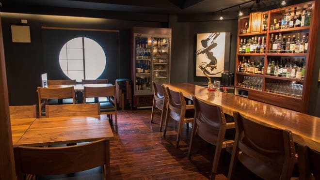 落着いた雰囲気の本格BAR仕様|各種撮影、ロケ、動画配信、会議、セミナーなどに◎|虎ノ門・神谷町、駅徒歩2分!の写真4