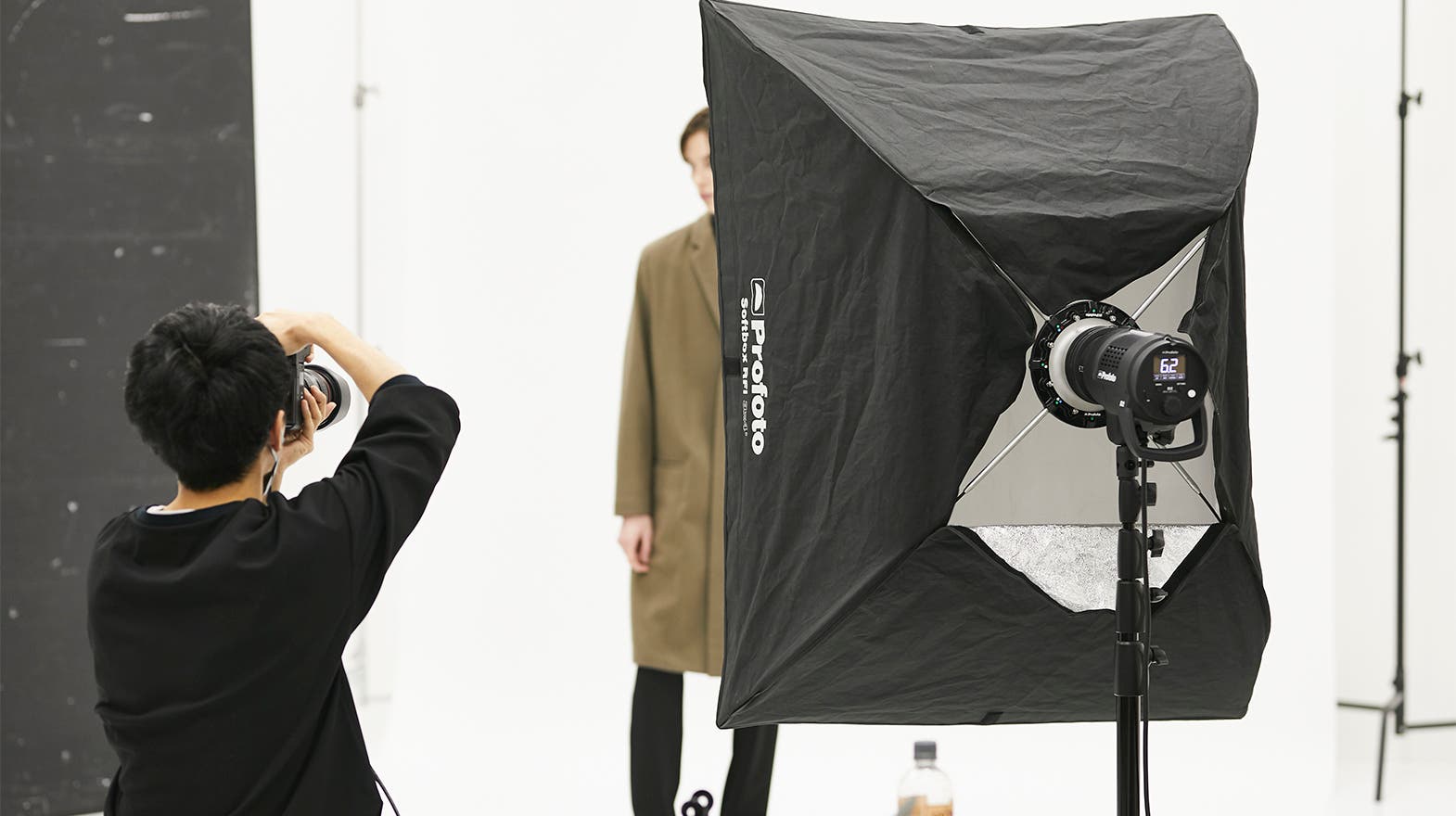 シンプルな白壁・白床で使いやすい撮影スタジオの写真4