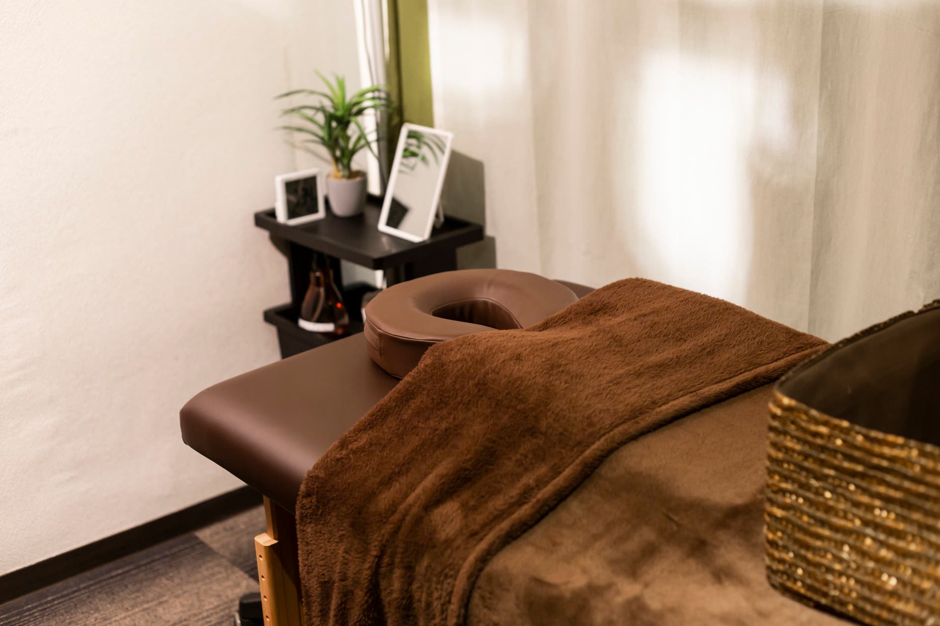 【好評につき半額キャンペーン延長！】赤坂駅徒歩2分の好立地。マッサージ・エステ・整体に【グリーンルーム】minoribaの写真1