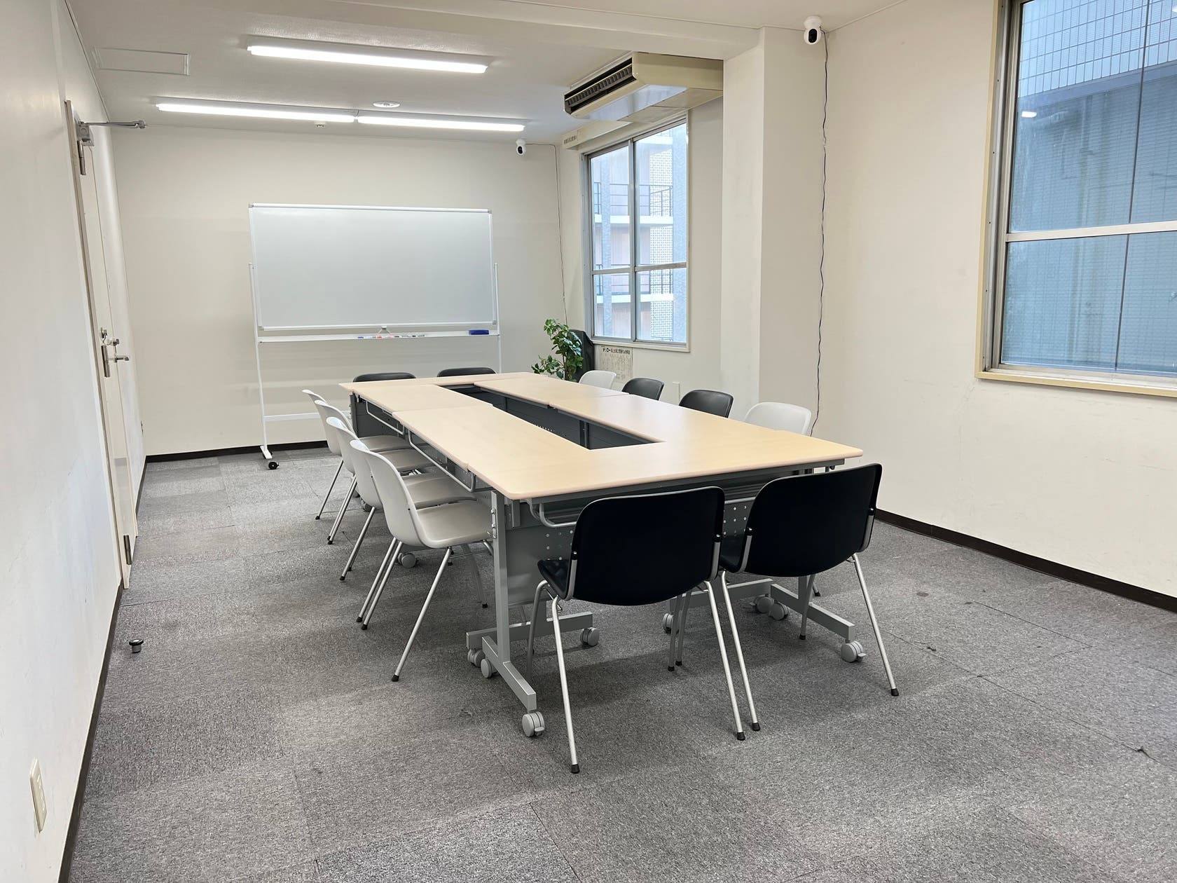 【トイレが綺麗で法人に好評】🎯淀屋橋4分本町5分🎯ビル内に喫煙所🌈30人収容🌈24時間営業◆お気軽会議室淀屋橋EXEC◆の写真6