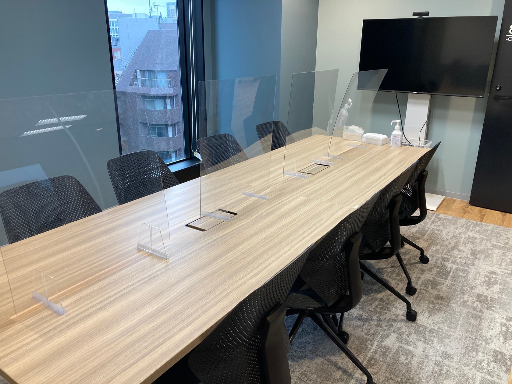 【JR水道橋駅徒歩5分】最大8名様まで可能。Wi-Fi、モニター、カメラも完備でオンライン会議も対応！の写真2