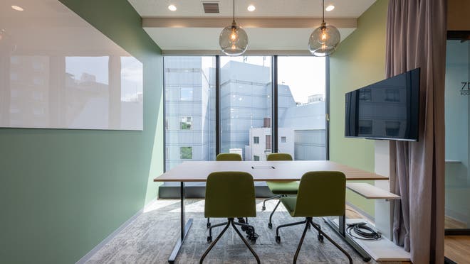 【JR水道橋駅徒歩5分】4名様用会議室。Wi-Fi、モニター、カメラも完備でオンライン会議も対応!の写真1