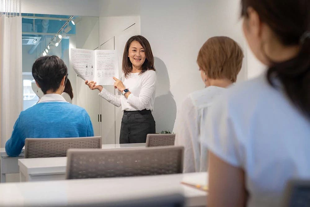 名古屋会議室　ONE LADY 星ヶ丘店 レンタルスペース【最大12名様まで着席可能、「星ヶ丘駅」徒歩1分、無料Wi-Fi完備】の写真5