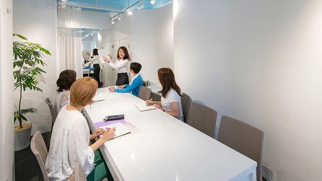 名古屋会議室 ONE LADY 星ヶ丘店 レンタルスペース【最大12名様まで着席可能、「星ヶ丘駅」徒歩1分、無料Wi-Fi完備】の写真4