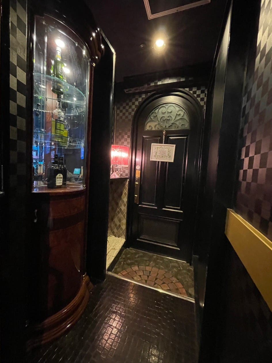 駅1分❗️❕女子会🍷🆕カラオケ✨🎤最新機種マックスGO導入！🎤大迫力な大型スクリーン🎬があるバー🍷🍺の写真10