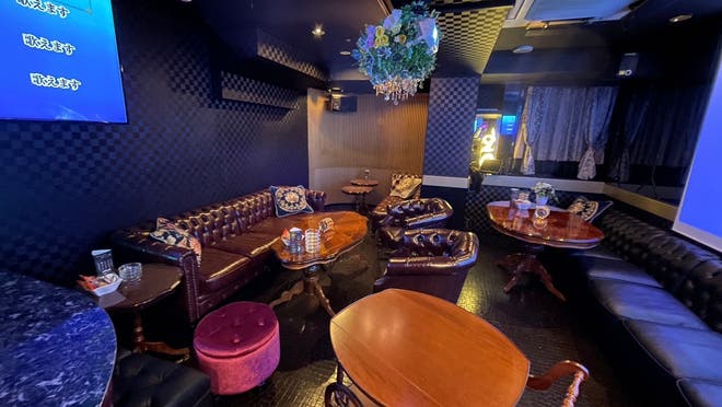 駅1分❗️❕女子会🍷🆕カラオケ✨🎤最新機種マックスGO導入!🎤大迫力な大型スクリーン🎬があるバー🍷🍺の写真20